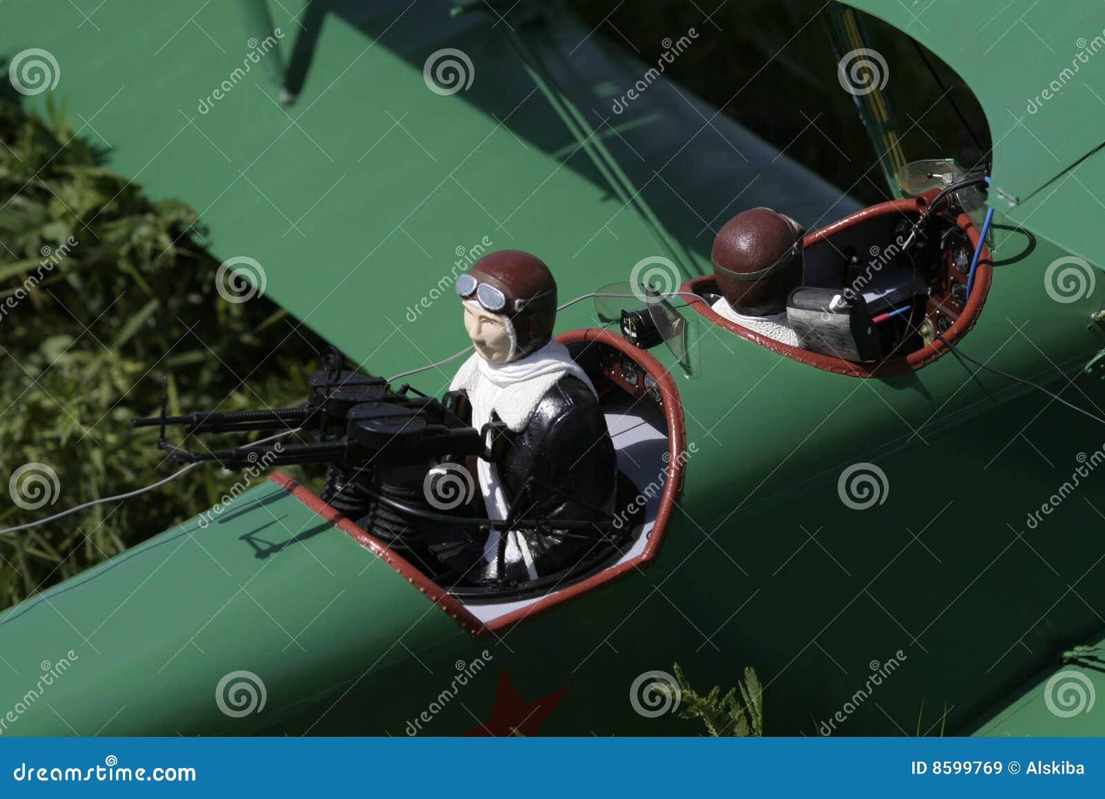 Scherpschutter in Tweedekker Stock Afbeelding - Image of bommenwerper ...