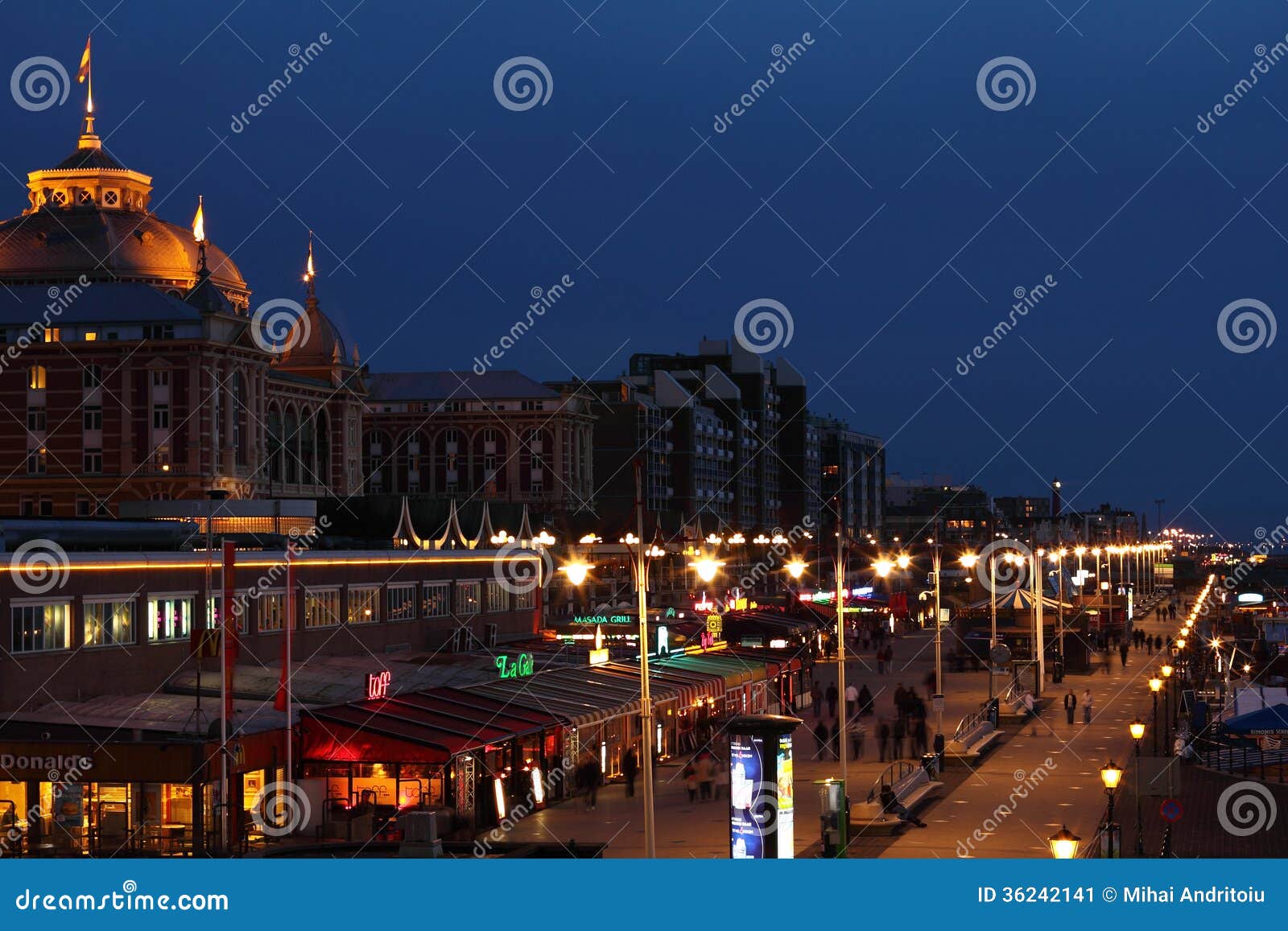 Scheveningen by night editorial photo. Image of hague - 36242141
