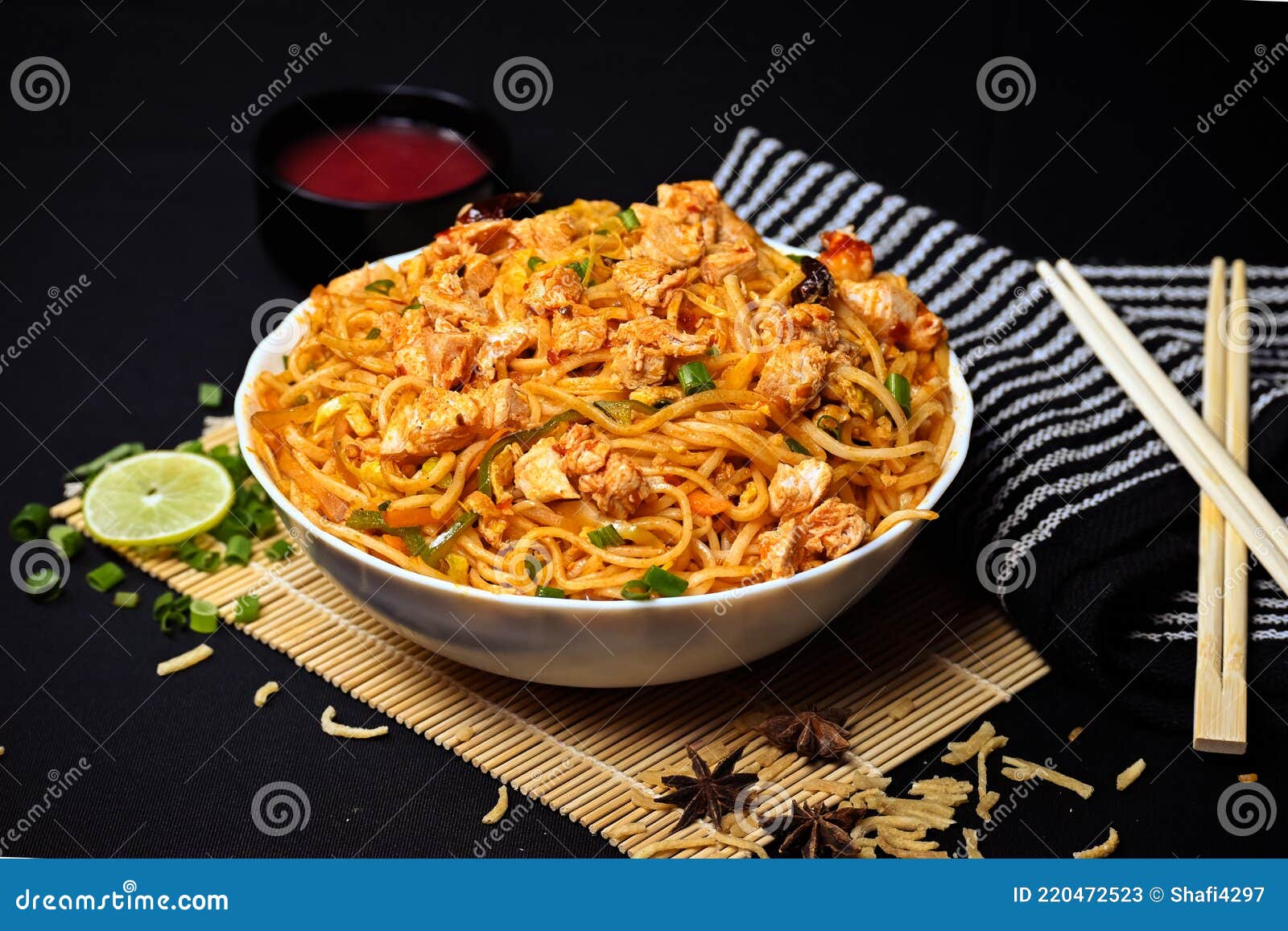 Schezwan or Szechuan Chicken Noodles - Chinese or Indo-chinese Food ...