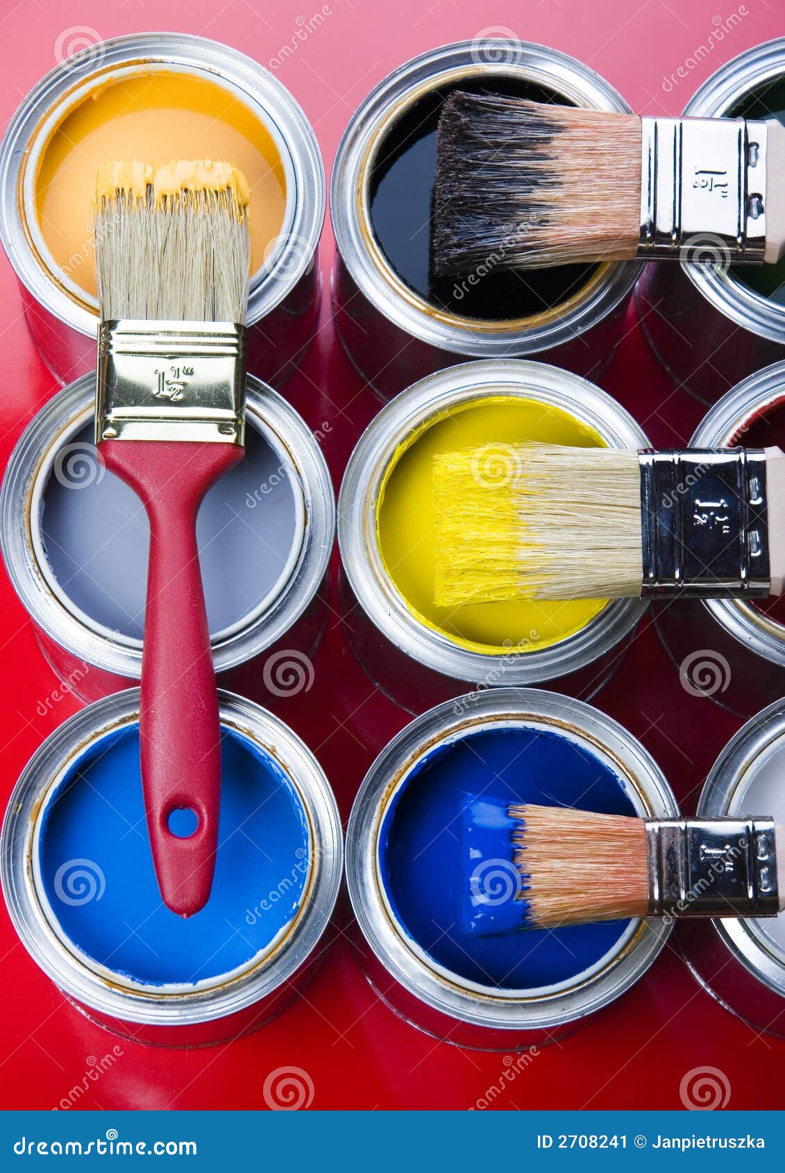 Schilder borstel en verf stock afbeelding. Image of versieren - 2708241