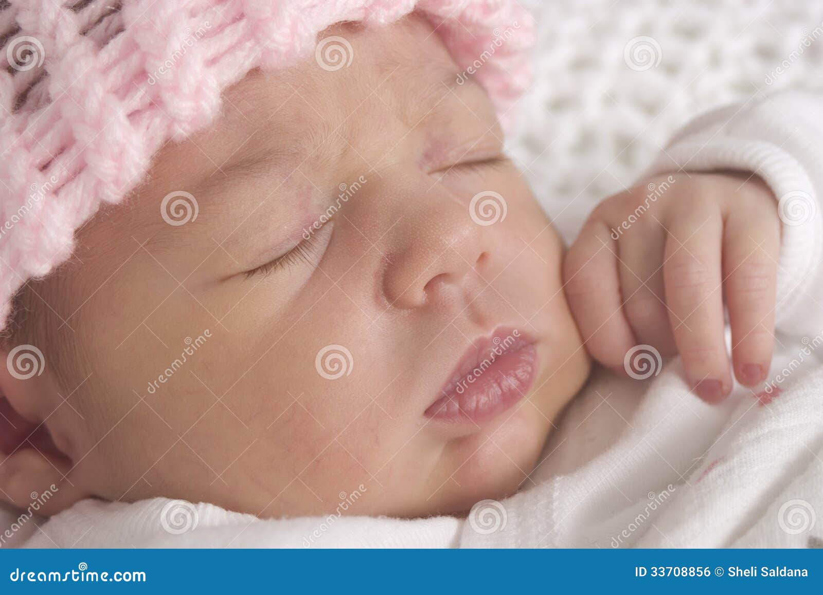 Schlafendes Baby stockfoto. Bild von unschuld, unschuldig - 33708856