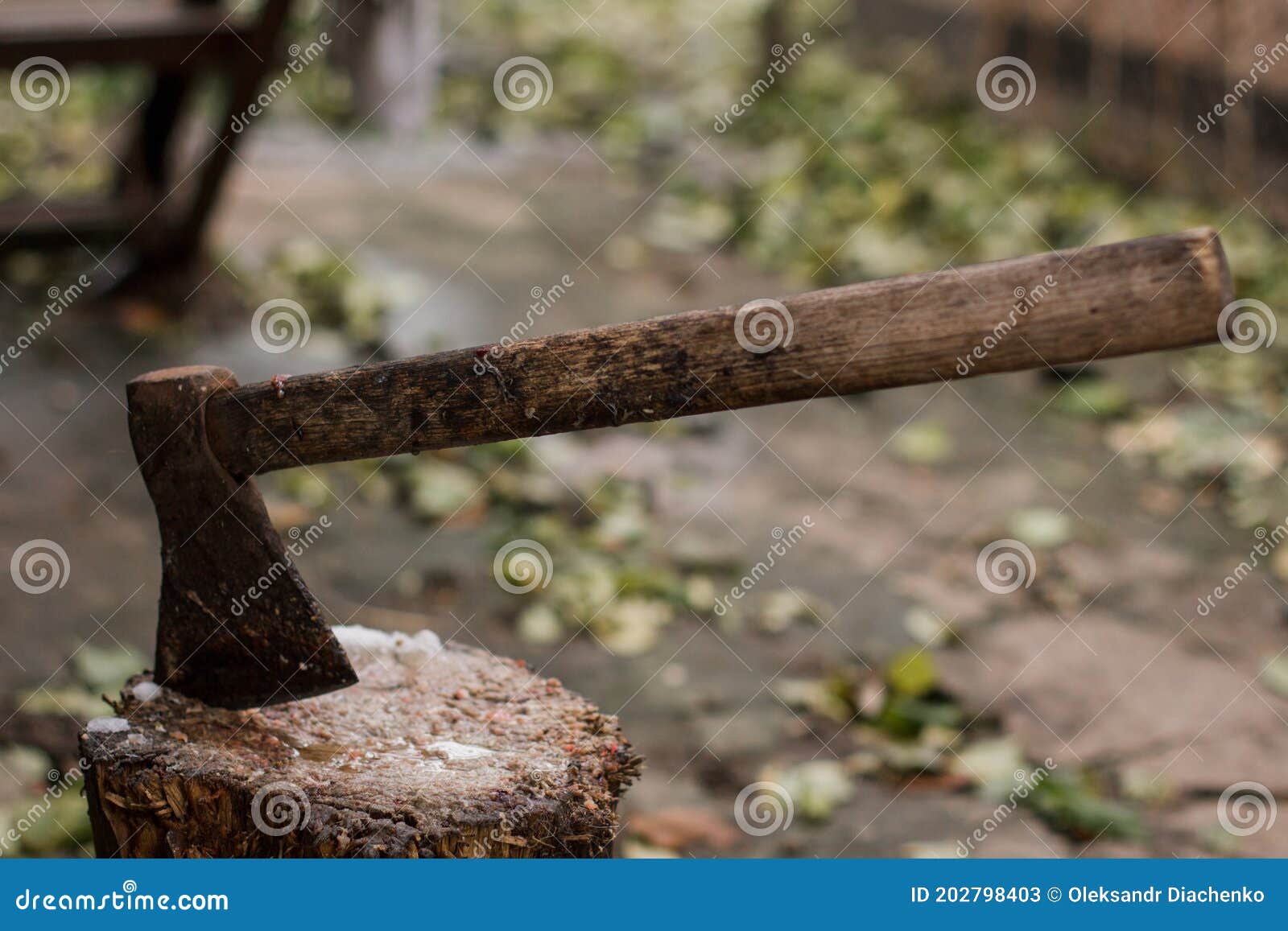 Schmutziges Kriegsbeil Blut Im Alten Schmutzigen Hanf Stockbild - Bild ...
