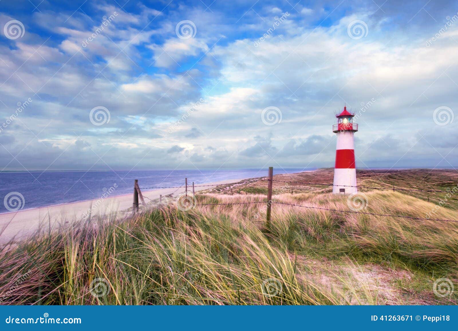 Schöne Landschaft In Dem Meer Stockfoto - Bild: 41263671
