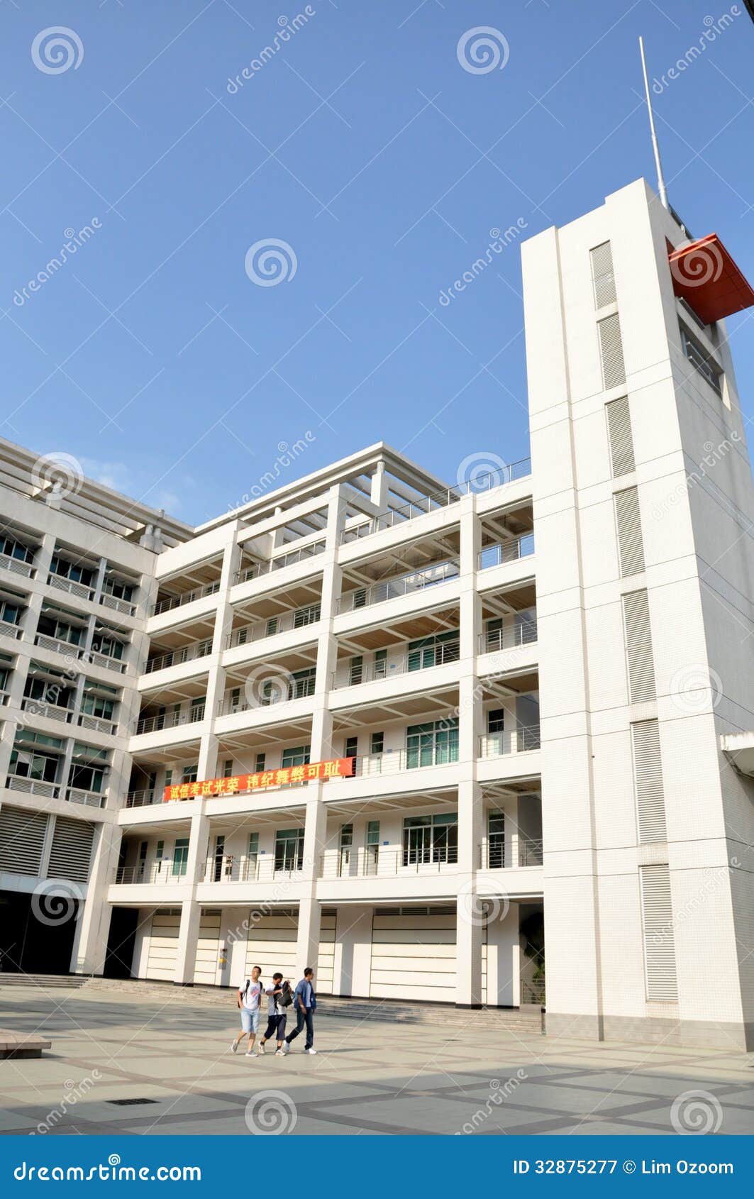 School building editorial photography. Image of monument - 32875277