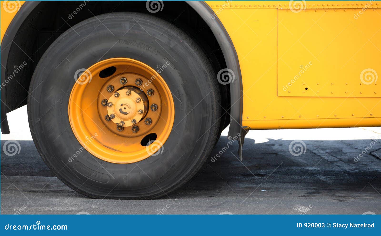 School Bus Back Tire Background Stock Image - Image of pick, school: 920003