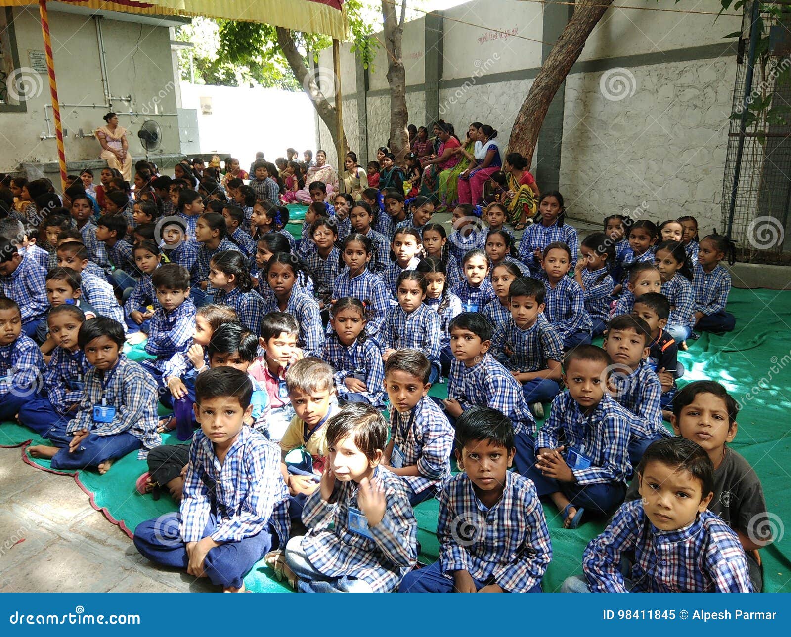 School children program editorial image. Image of program - 98411845