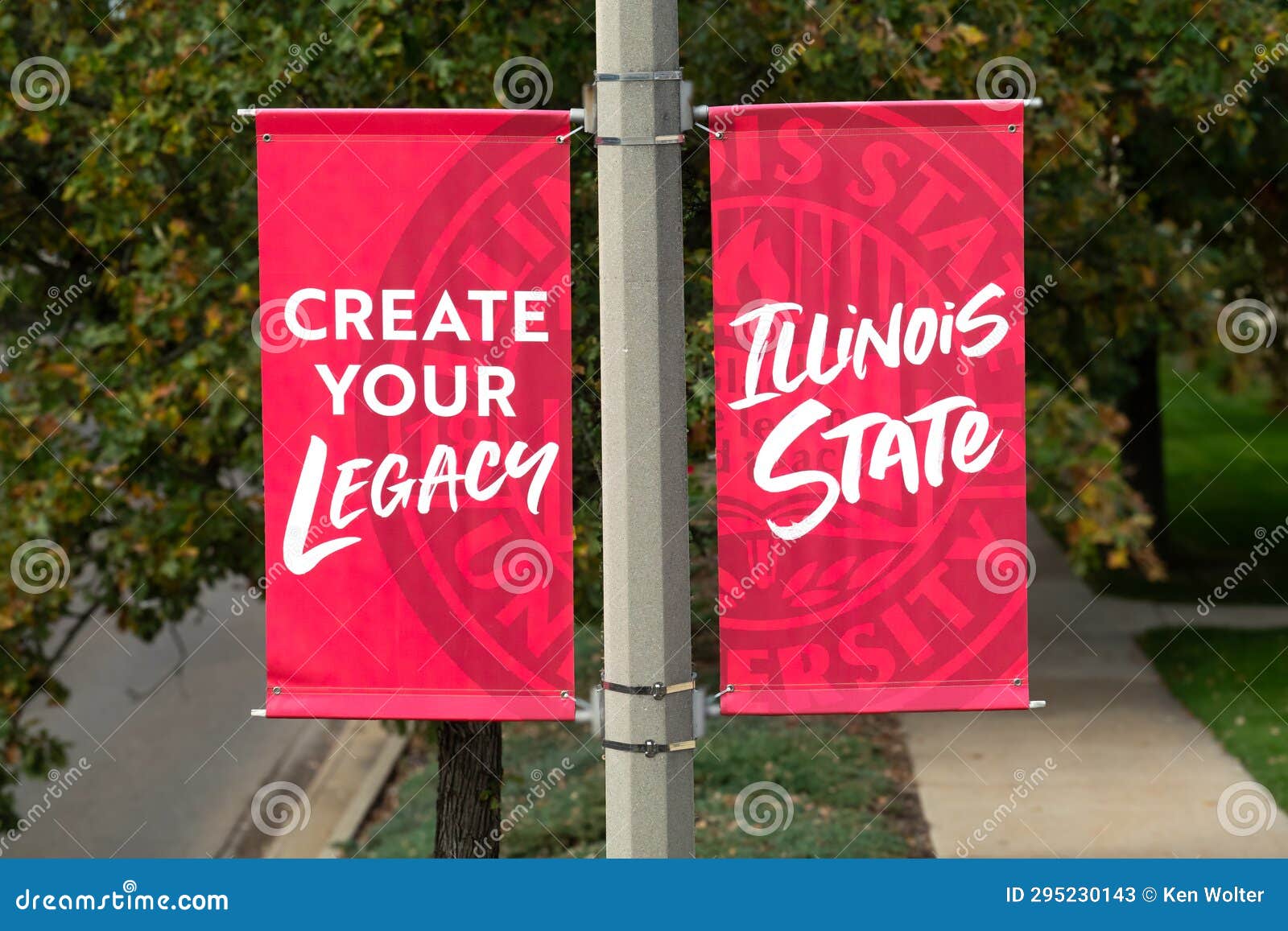School Flag on the Campus of Illinois State University Editorial Stock ...