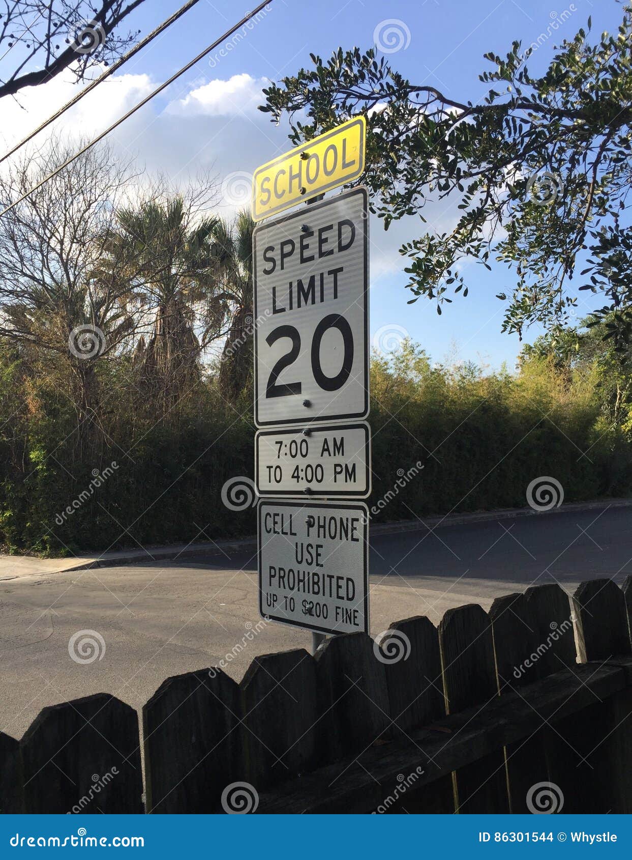 School Zone Speed Limit 20 Sign Stock Photo - Image of laws, kids: 86301544