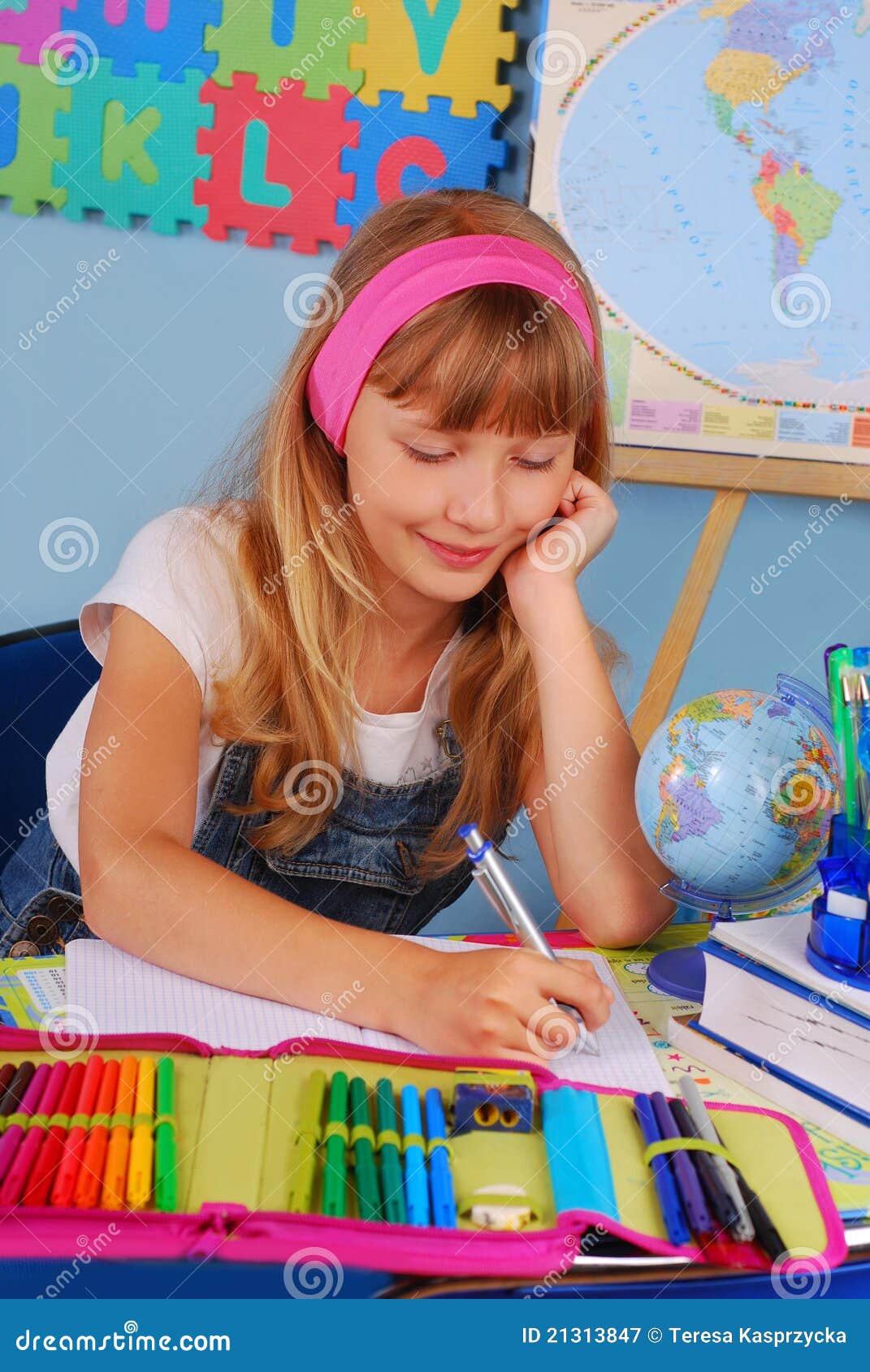 Schoolgirl Writing in Notebook Stock Image - Image of thinking ...
