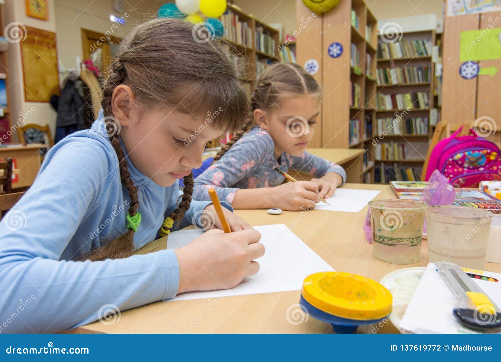 Schoolgirls in Extracurricular Activities Draw in the Library Stock ...