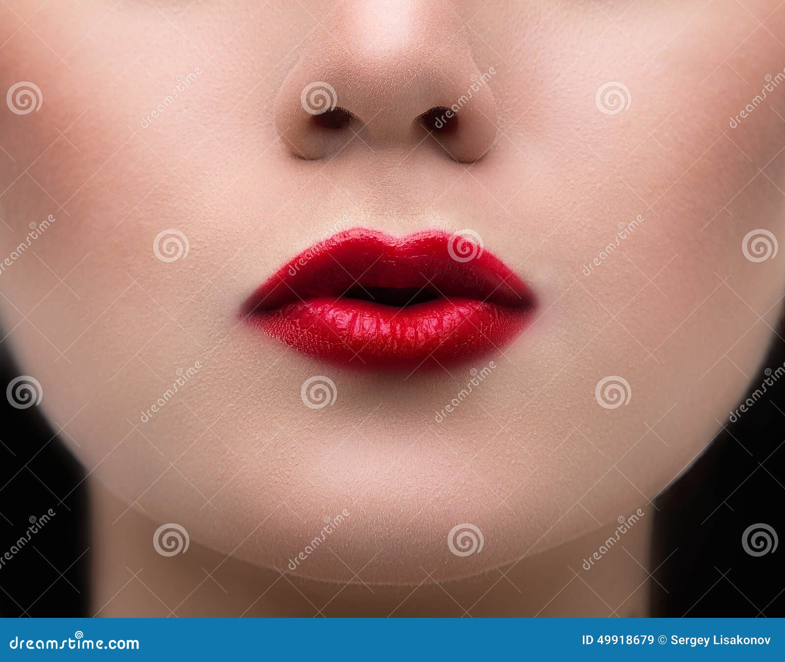 Schoonheids Rode Lippen stock afbeelding. Image of perfect - 49918679