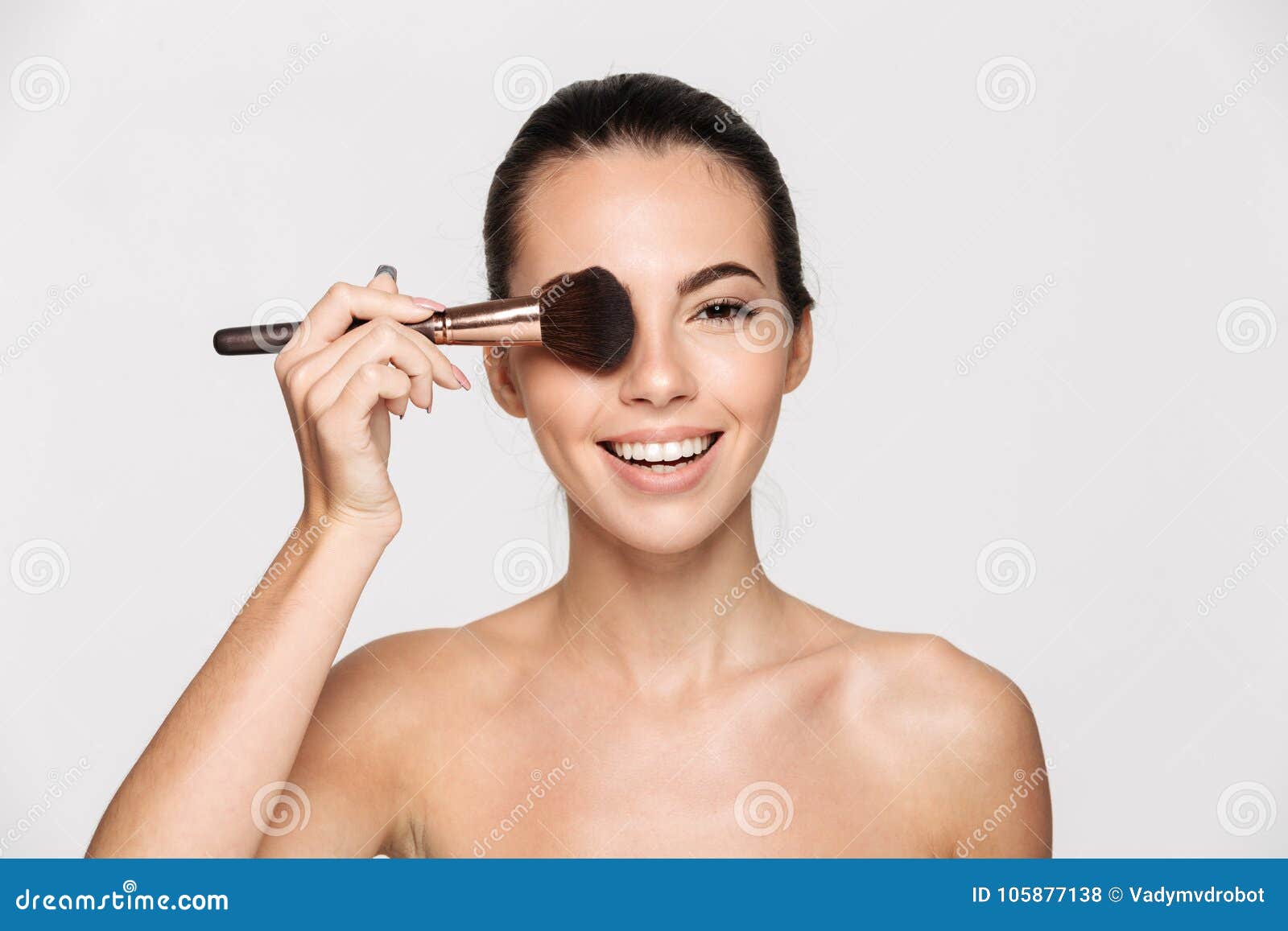 Schoonheidsportret Van Een Lachende Mooie Halve Naakte Vrouw Stock Foto