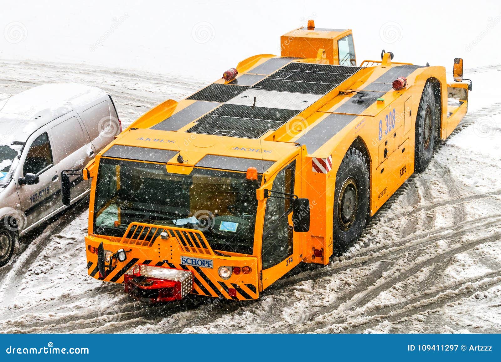 Schopf F396 fotografia editoriale. Immagine di camion - 109411297