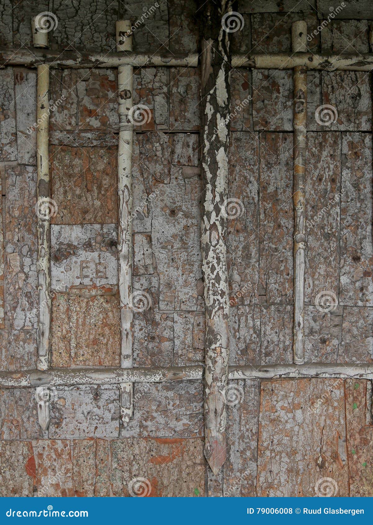 Schors Op De Muur Als Decoratie Stock Foto - Image of decoratie ...