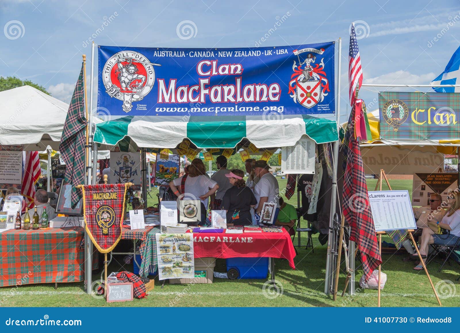 Schottischer Clan-Familien-Stand Redaktionelles Bild - Bild von stand ...
