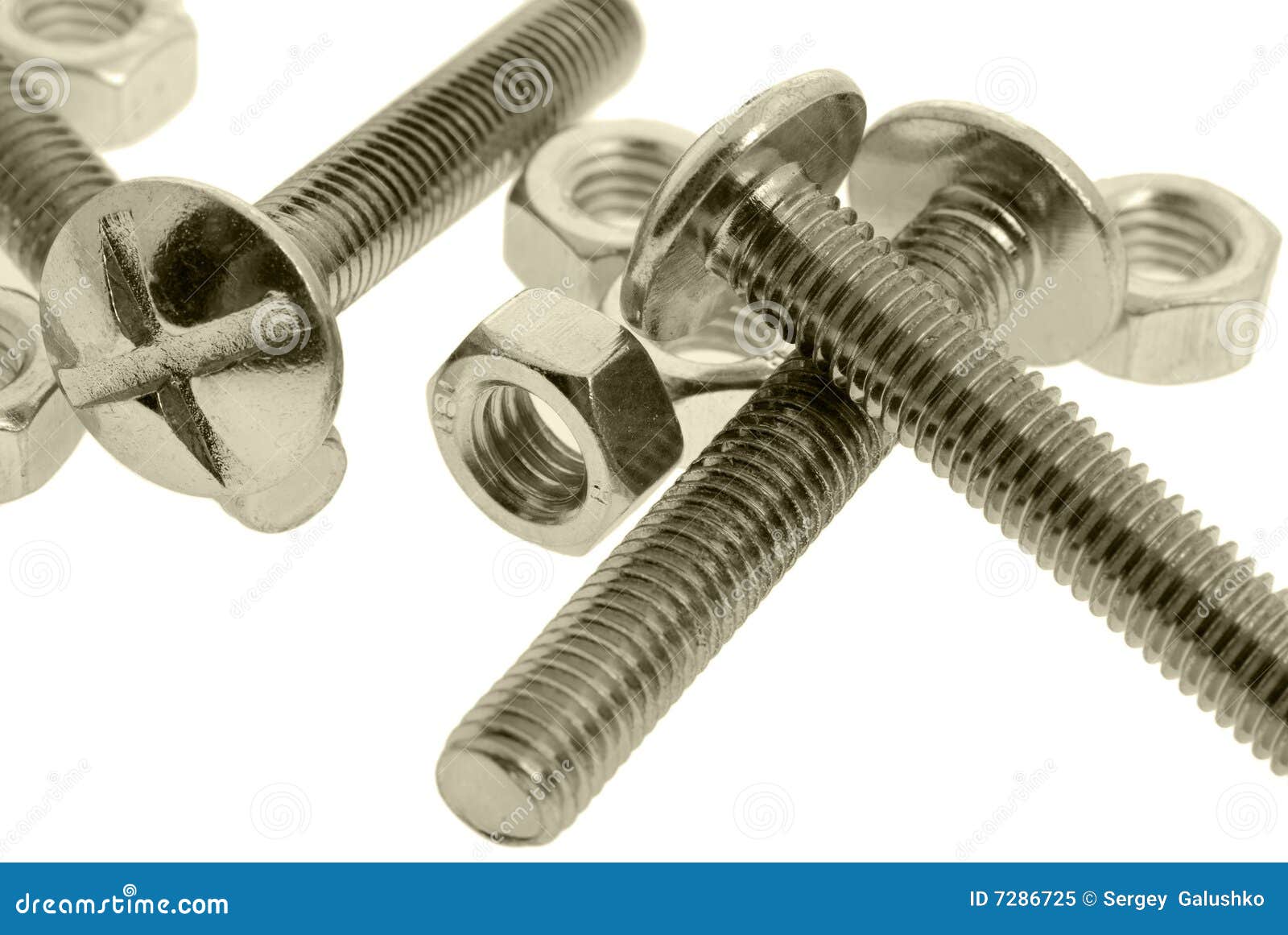 Schrauben und Muttern stockbild. Bild von rost, befestigung - 7286725