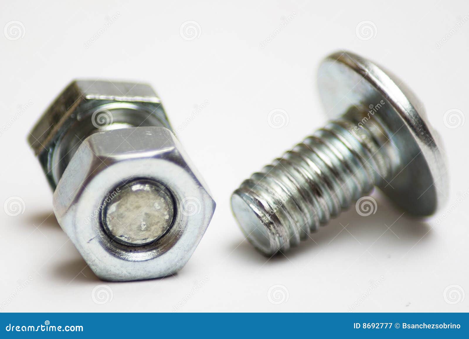 Schroef met noot en bout stock afbeelding. Image of ijzer - 8692777