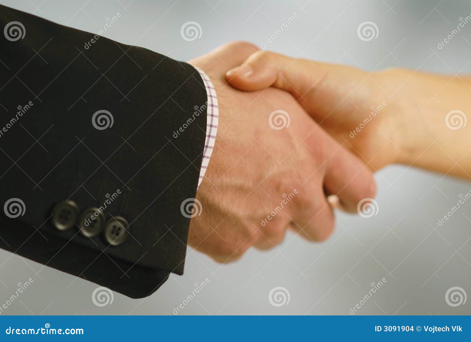 Schuddende handen stock foto. Image of vrouw, transactie - 3091904