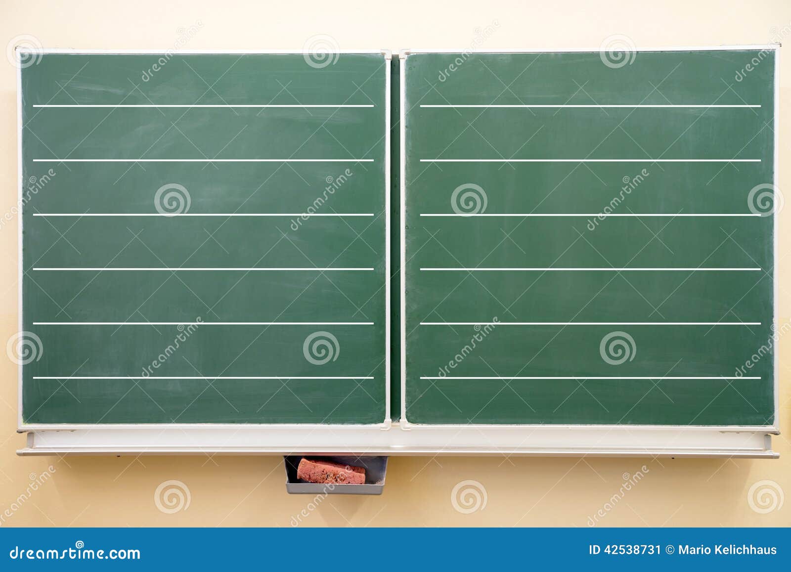 Schultafel stockbild. Bild von ausbildung, lernen, grad - 42538731