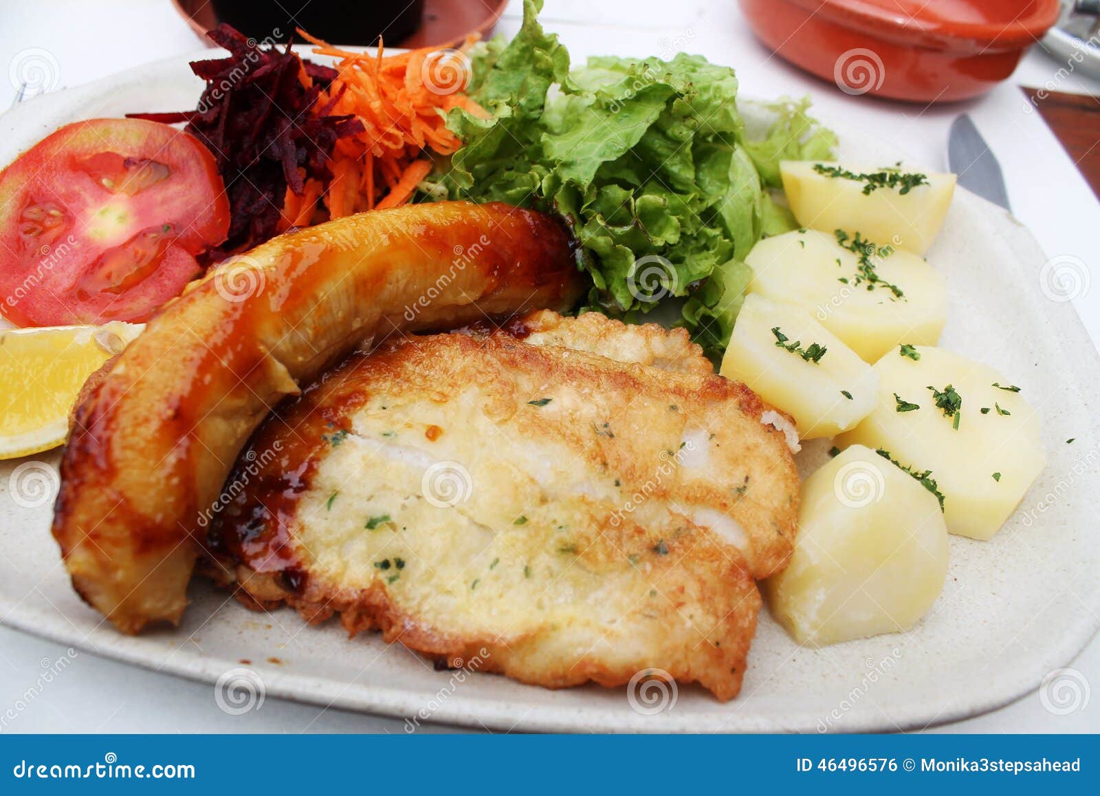 Schwarzer Scabbardfish Mit Fried Bananas Stockfoto - Bild von schwarzes ...