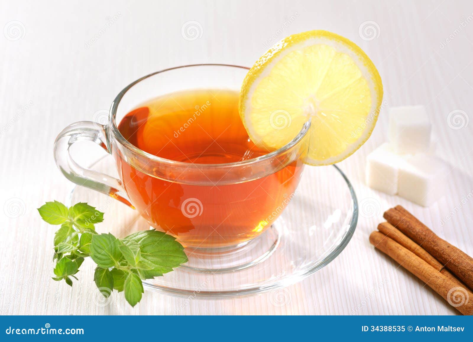 Schwarzer Tee mit Zitrone stockbild. Bild von studio - 34388535