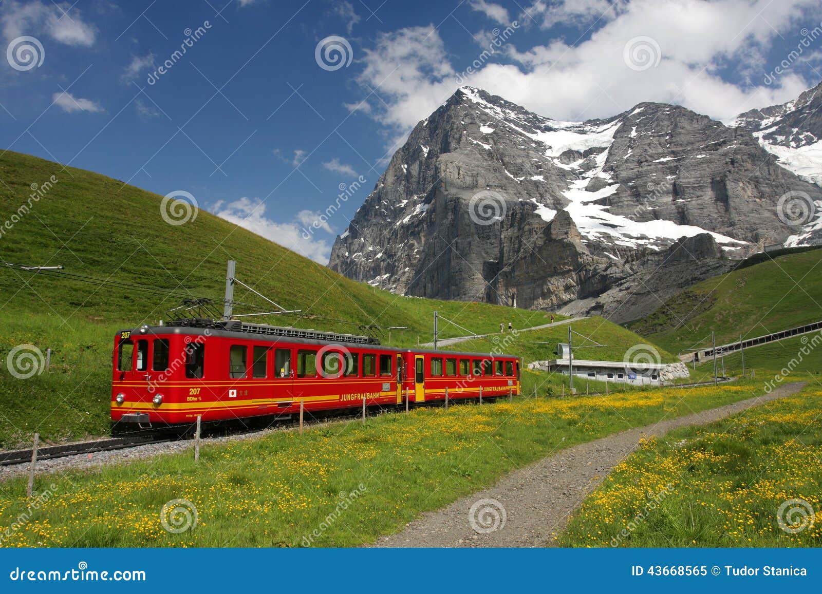 Schweizer Bergbahn redaktionelles bild. Bild von schweiz - 43668565