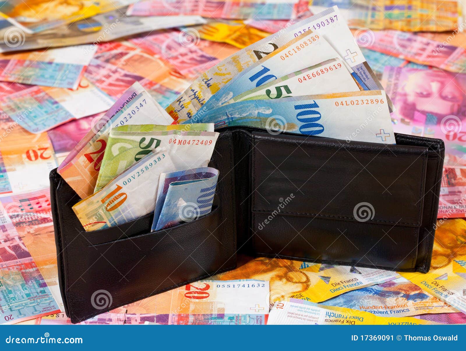 Schweizer Geld stockbild. Bild von banknoten, bedeutet - 17369091