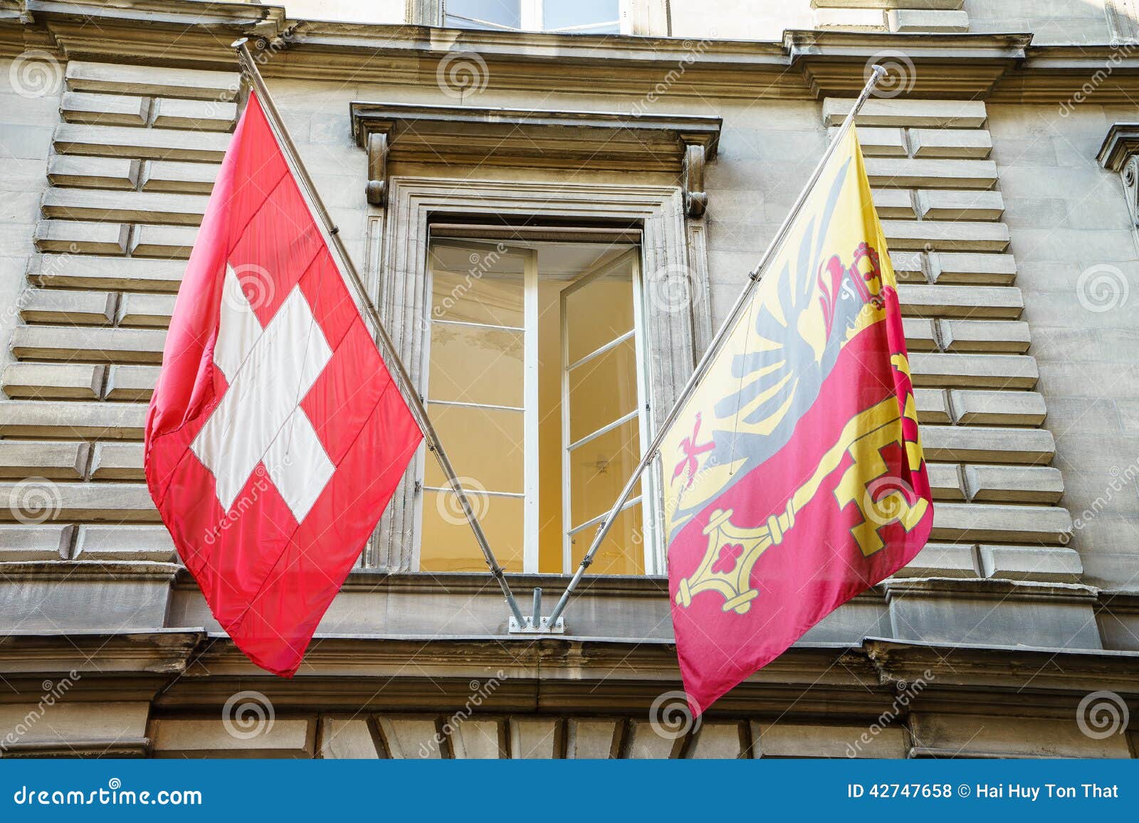 Schweizer und Genf-Flaggen stockfoto. Bild von scheitel - 42747658