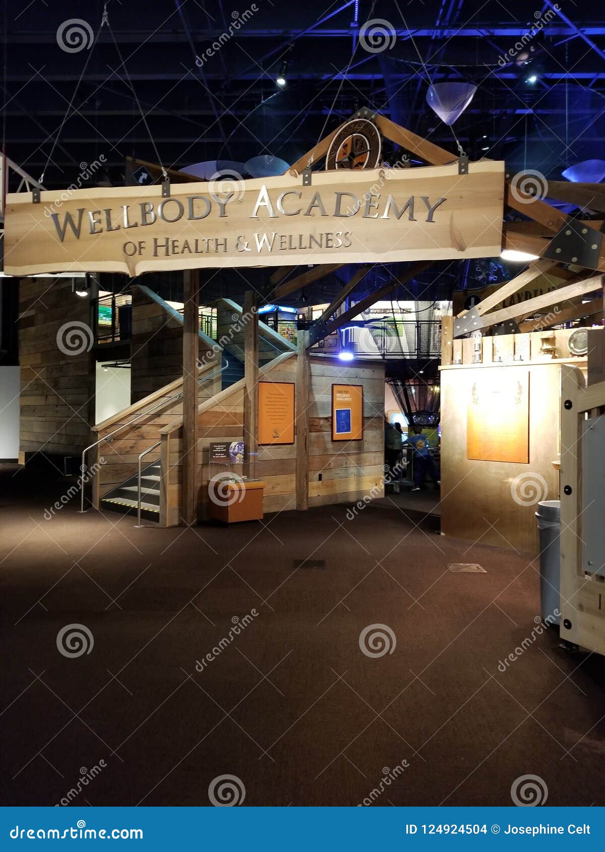 Science Center Exhibit editorial stock image. Image of pacific - 124924504