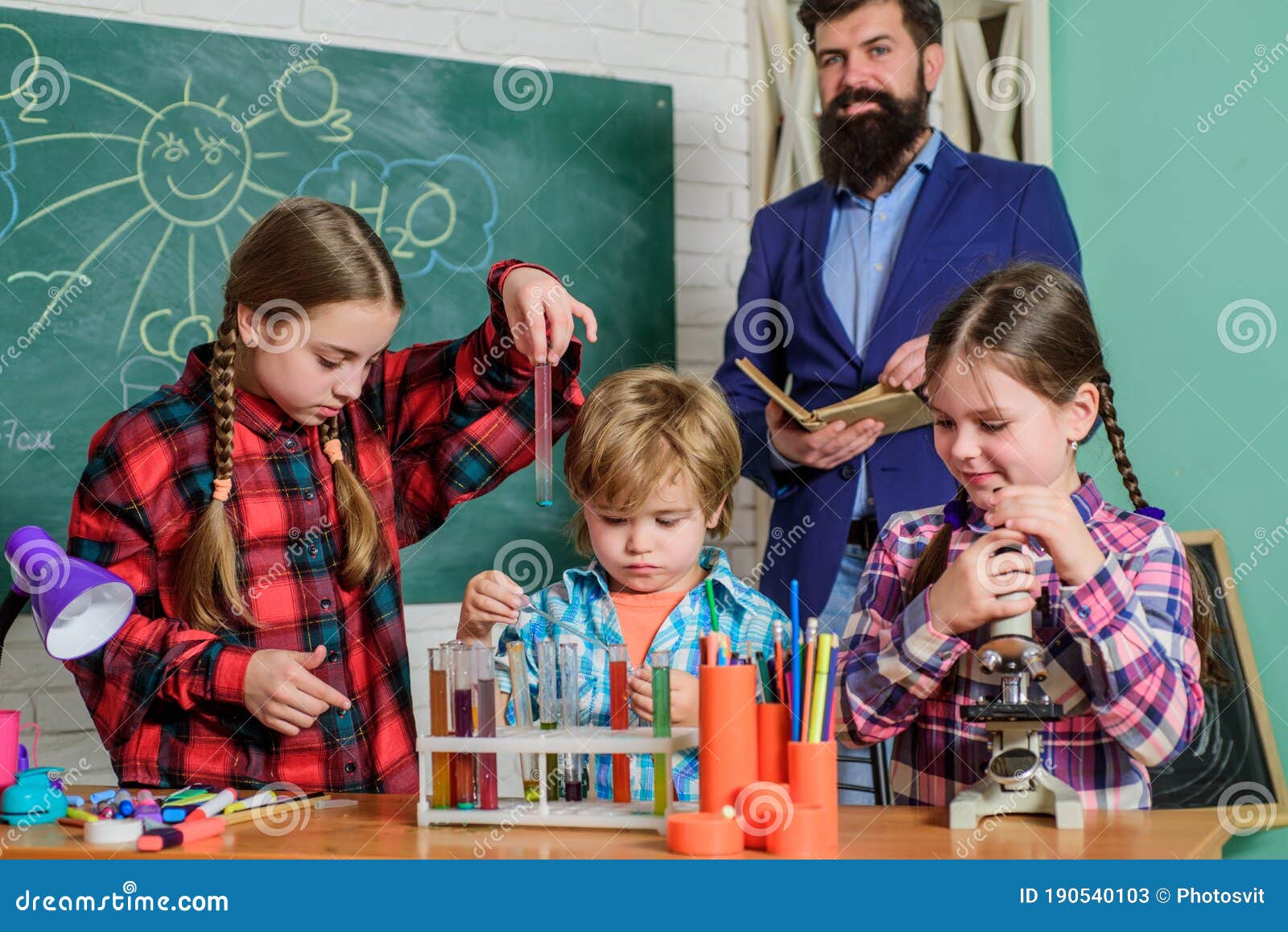 Science Club is Successful Approach To STEM Education. Elementary Basic ...
