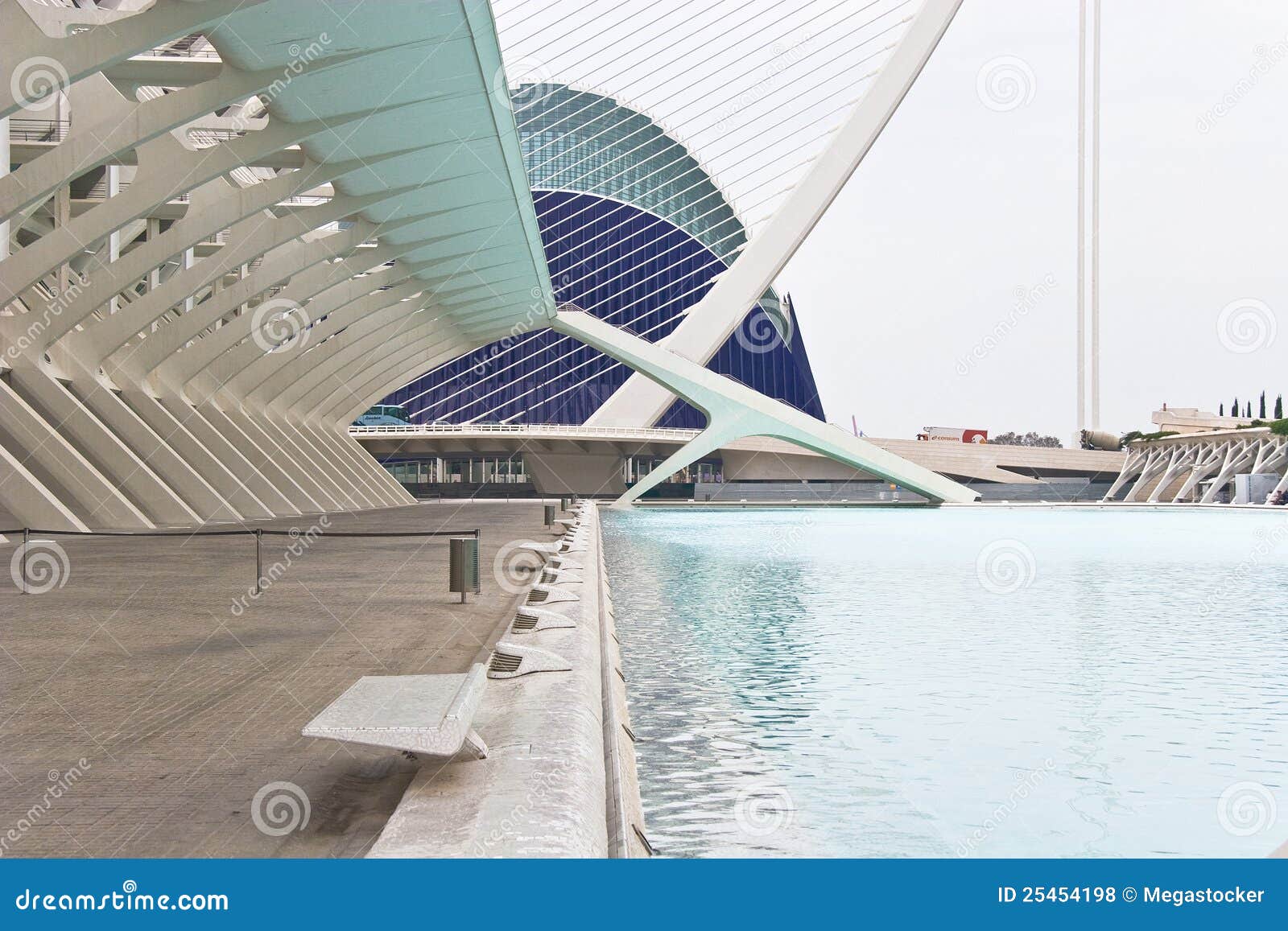 Science and Culture Center in Valencia Editorial Stock Photo - Image of ...