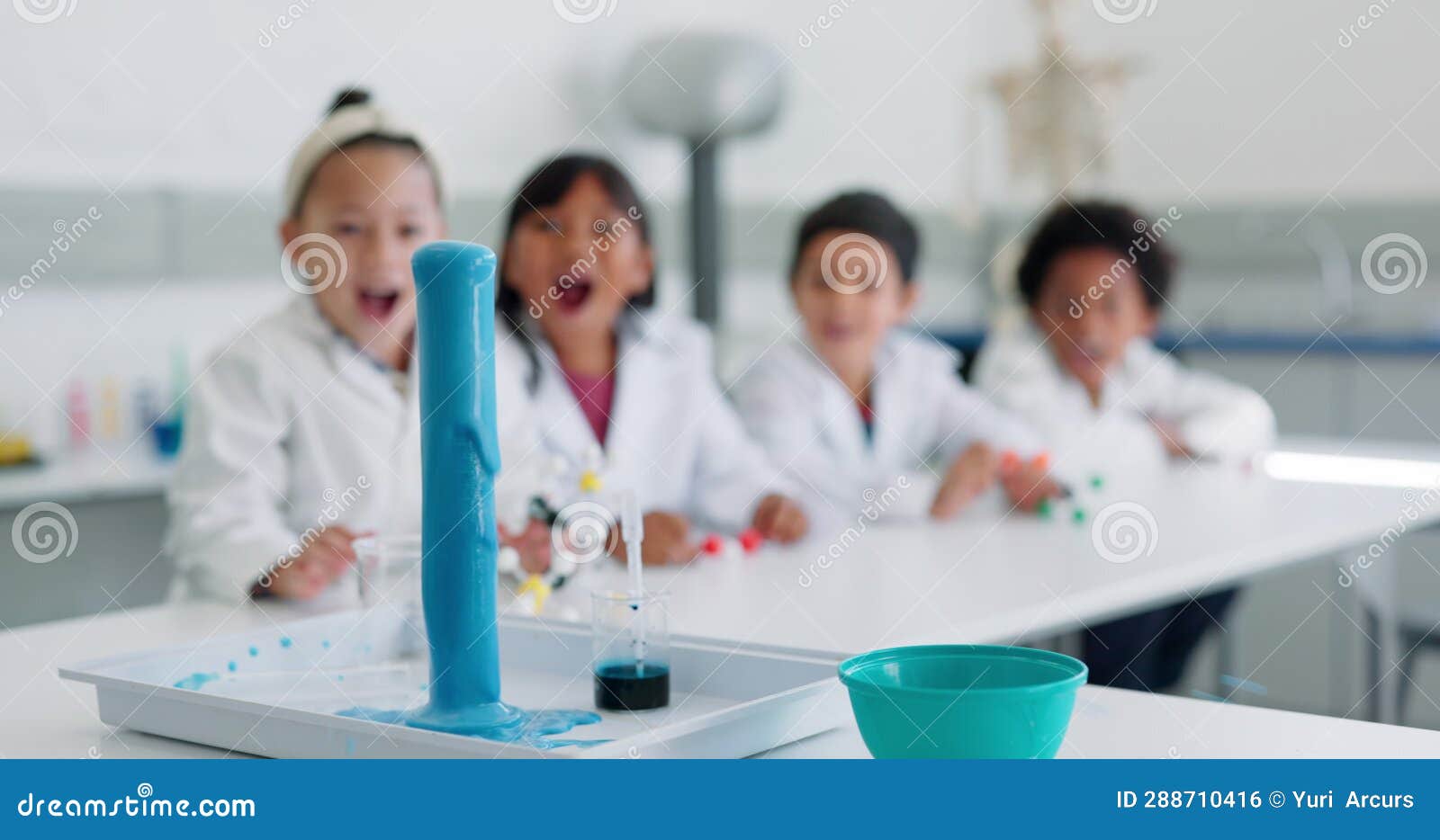 Science, Experiment and Reaction with Children in a Classroom for ...
