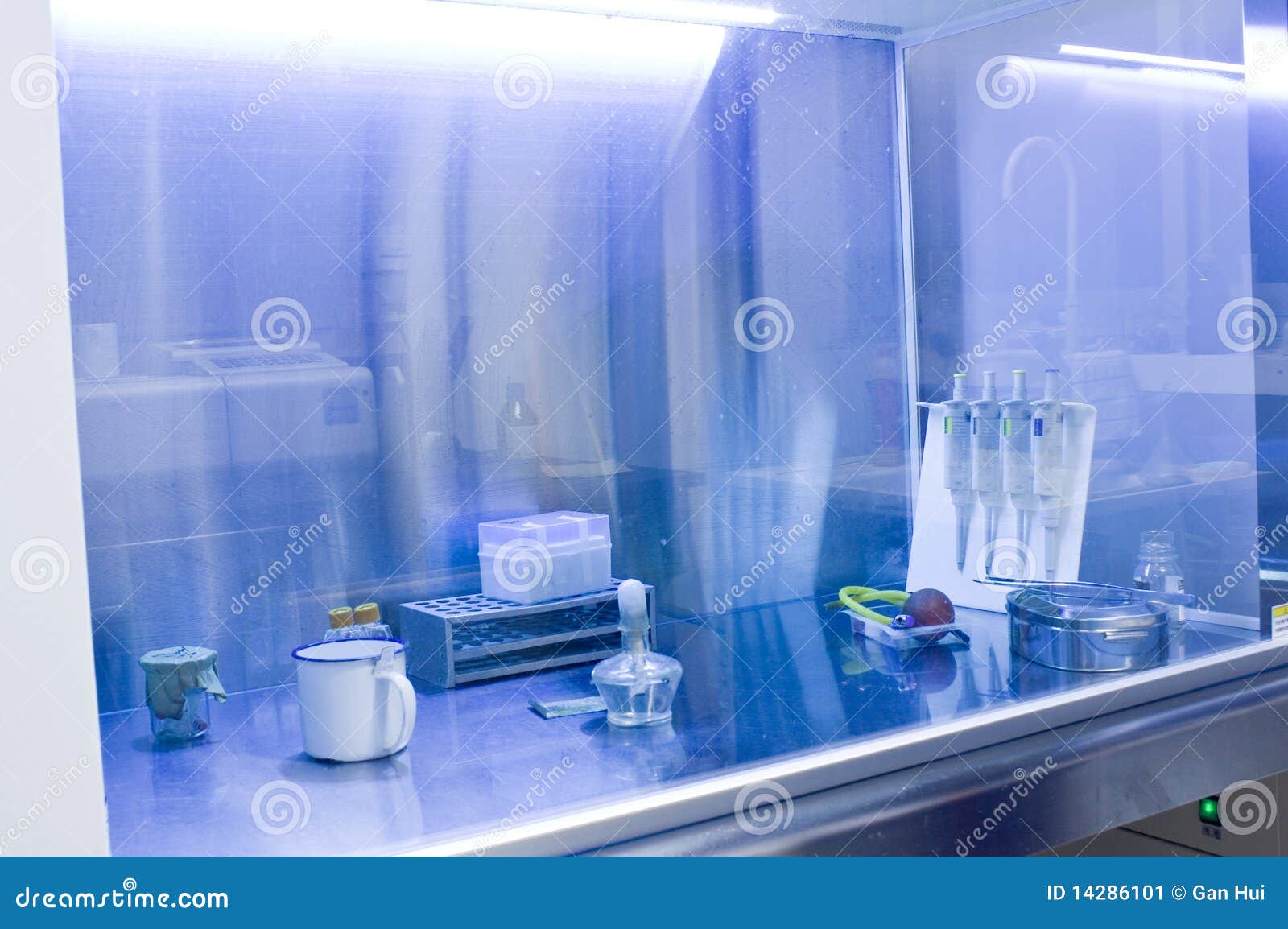 Science Experiment Work Station Stock Image - Image of green ...