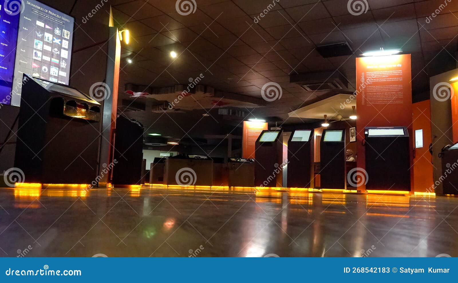 Science Museum Inside Look in Delhi Editorial Stock Photo - Image of ...