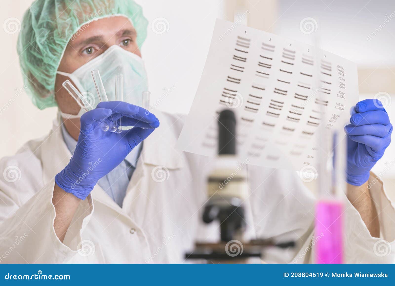 Scientist Analizing DNA Sequence Stock Image - Image of modern, biology ...