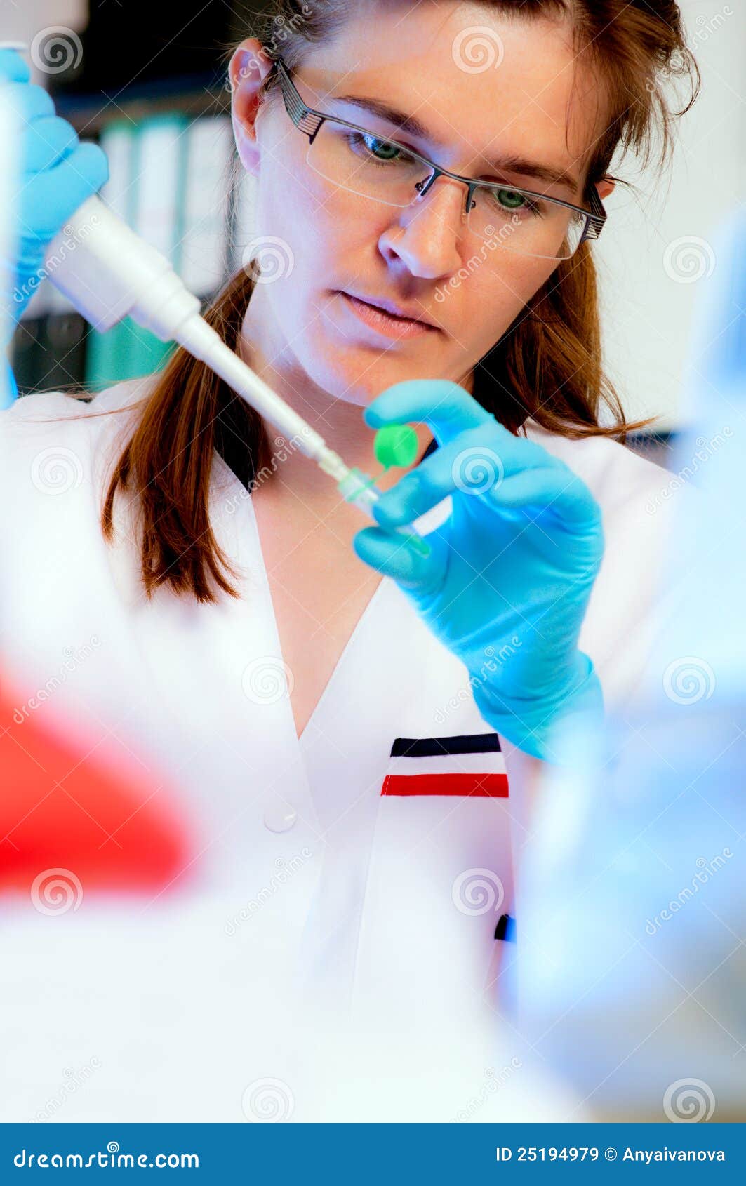 Scientist with Automatic Pipette Stock Image - Image of glasses, gilson ...