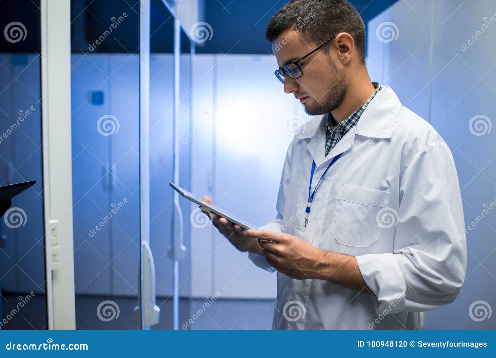 Scientist in Data Laboratory Stock Photo - Image of performance ...