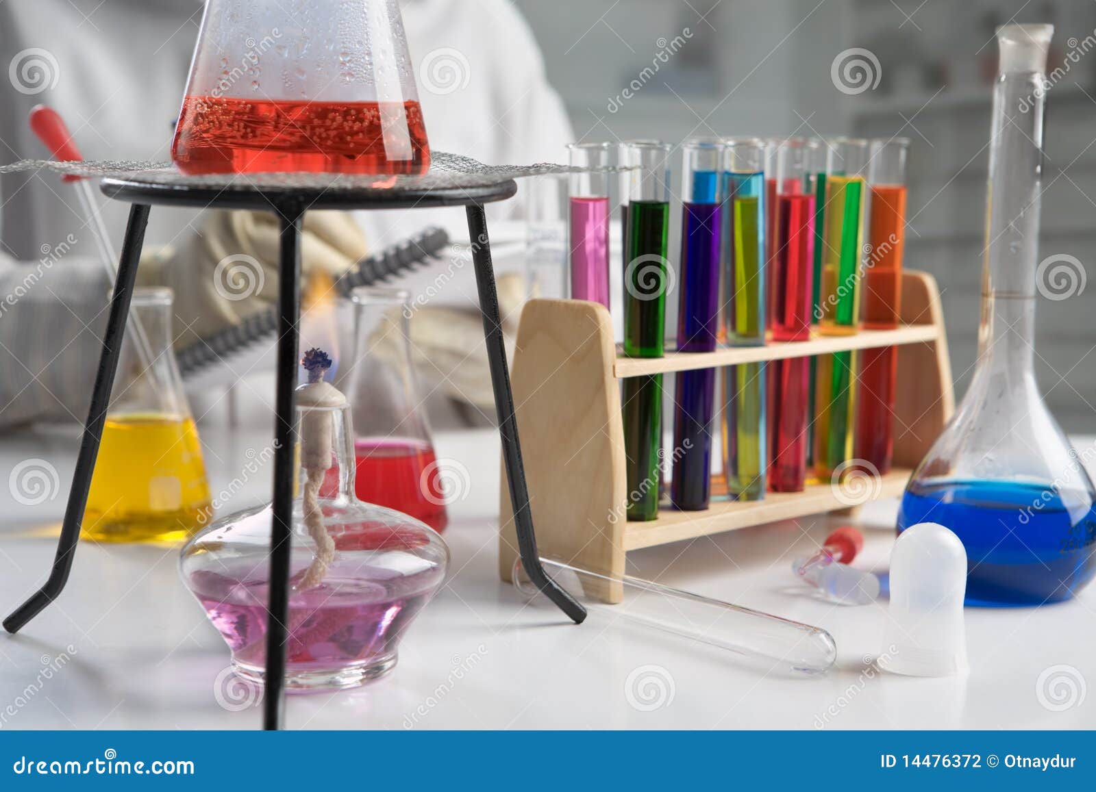 Scientist doing experiment stock photo. Image of science - 14476372