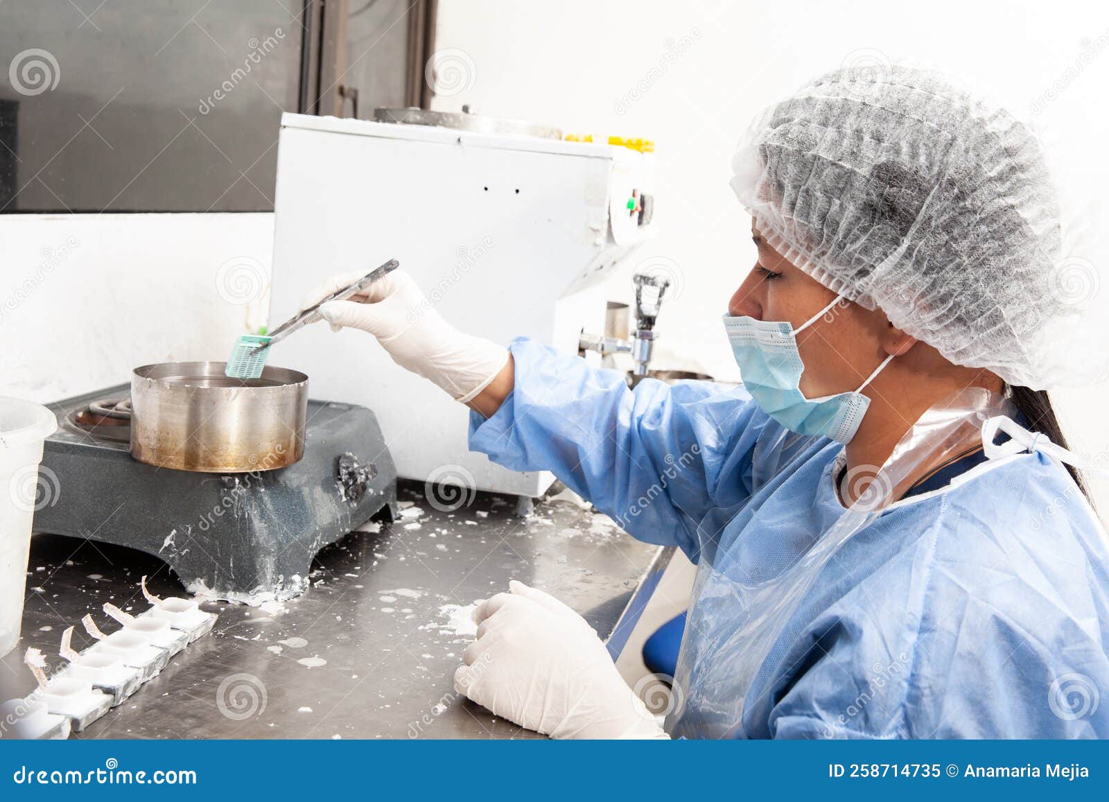 Scientist Embedding Tissues in Paraffin Blocks for Sectioning ... Scientist Embedding Tissues in Paraffin Blocks for Sectioning ...