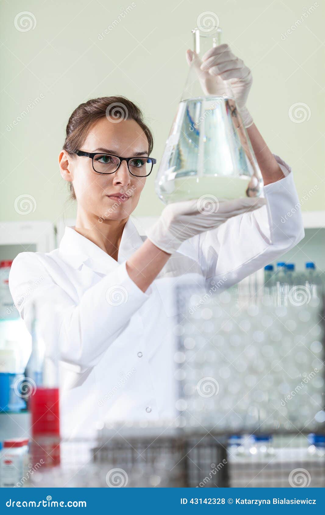 Scientist Experimenting in Laboratory Stock Photo - Image of apron ...