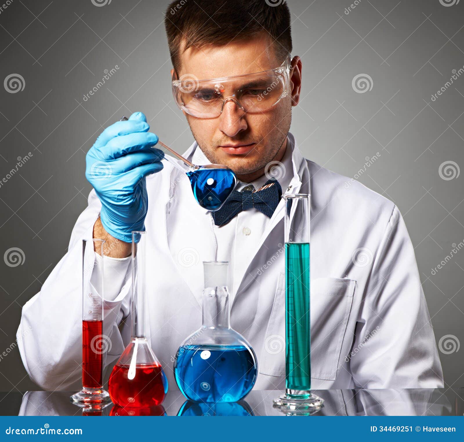 Scientist at laboratory stock image. Image of pharmacy - 34469251