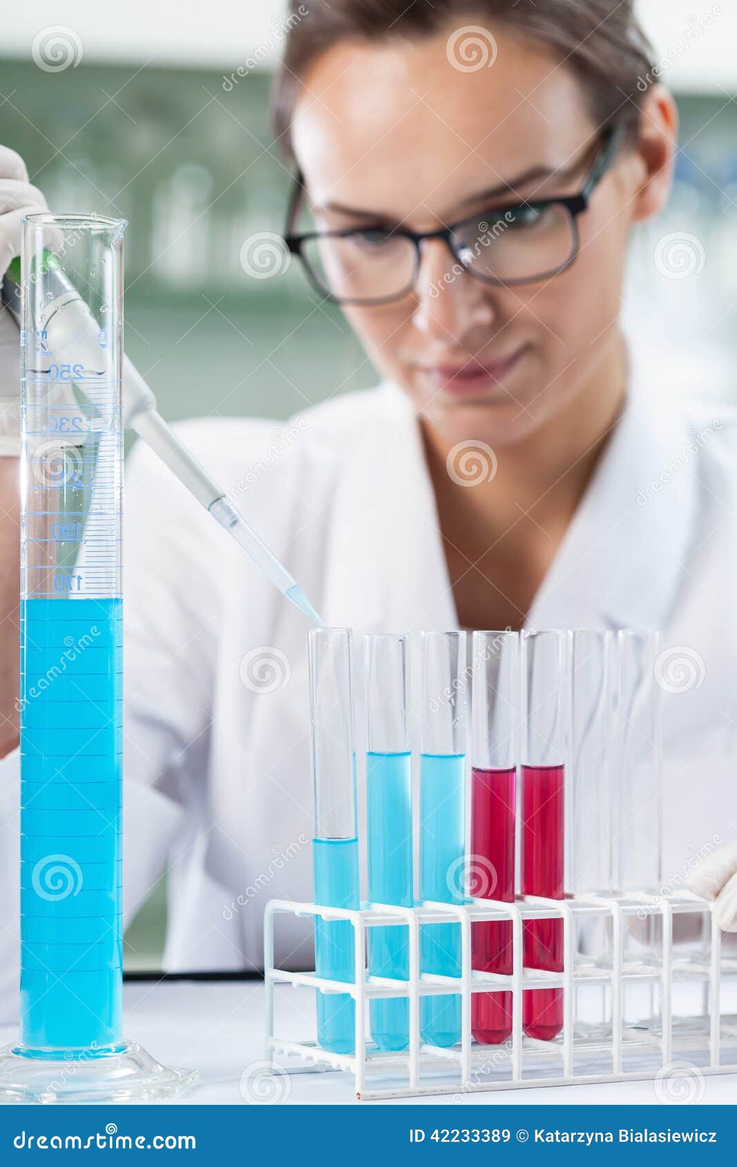 Scientist Researcher Using a Pipette and Test Tubes Stock Image - Image ...