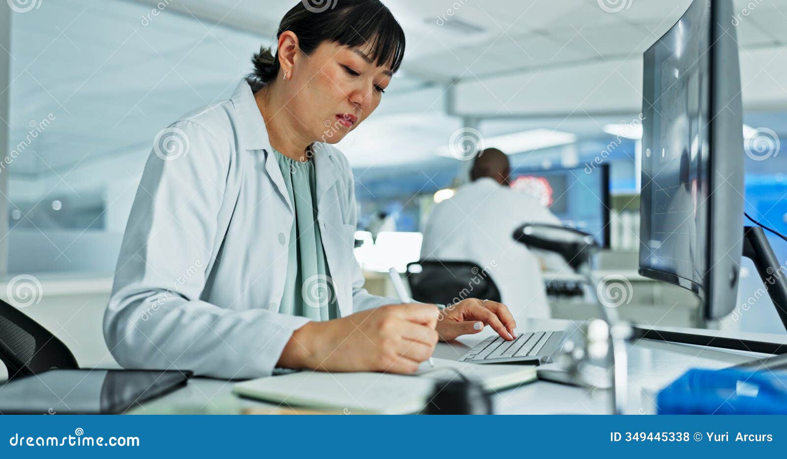 Scientist, Woman and Study Notes with Computer, Notebook and Sample ...