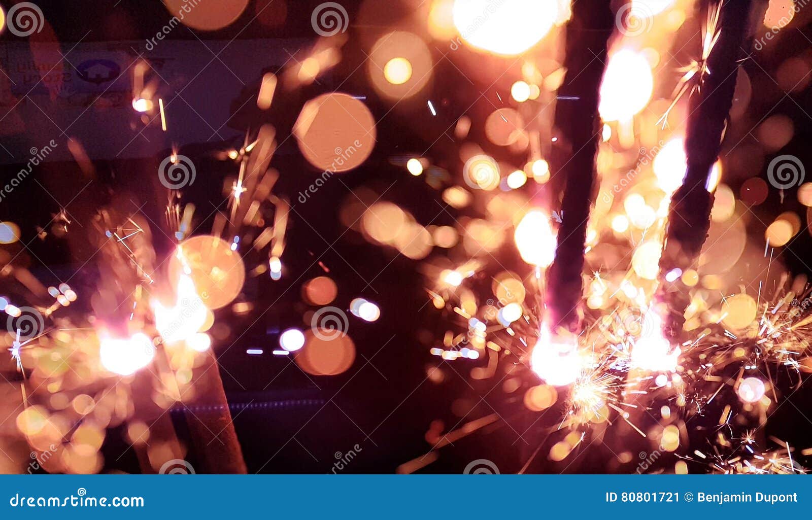 Scintilla immagine stock. Immagine di chiusura, speciale - 80801721