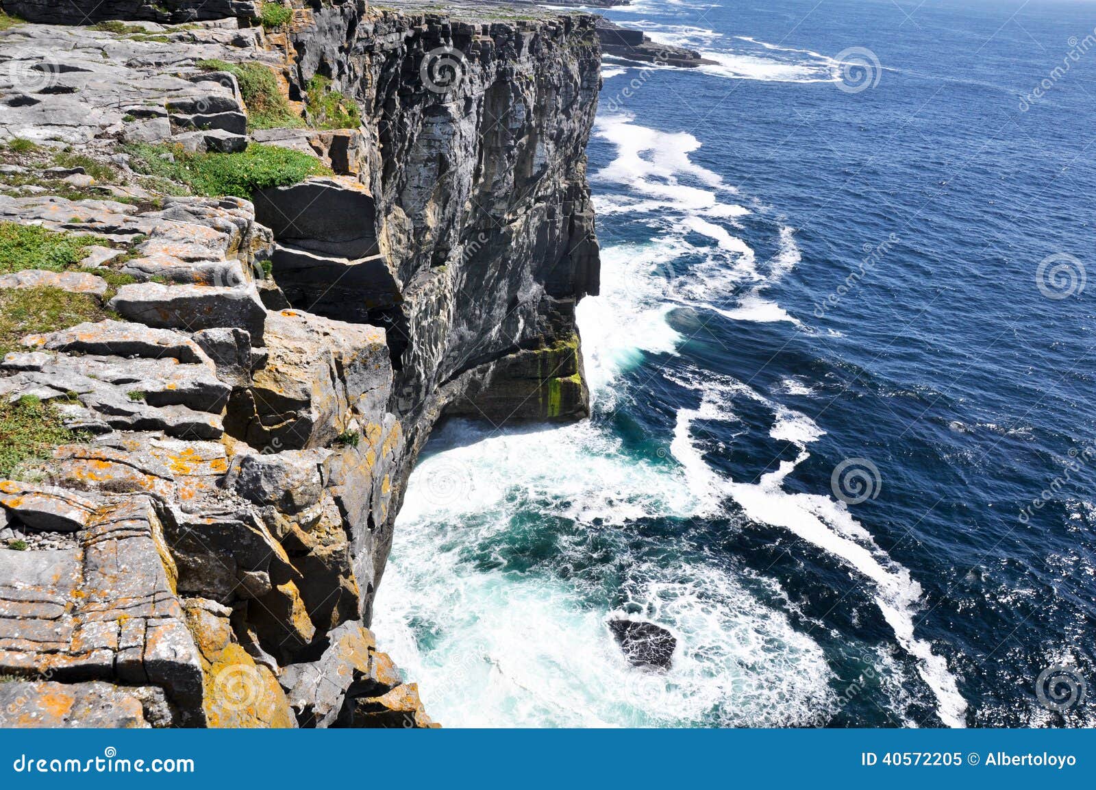 Scogliere in Inishmore, Isole Di Aran, Irlanda Immagine Stock ...