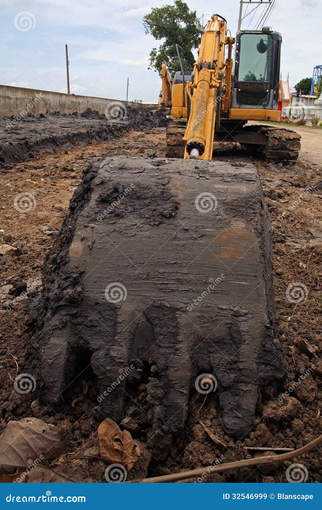 Scoop Shovel of Yellow Excavator Machine Stock Image - Image of mining ...