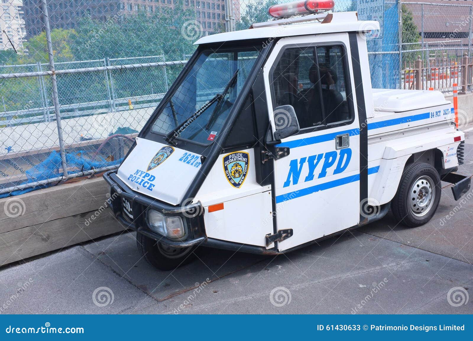 Scooter 3 Wheeler Car De Police De NYPD Photo stock éditorial - Image ... Scooter 3 Wheeler Car De Police De NYPD Photo stock éditorial - Image ...