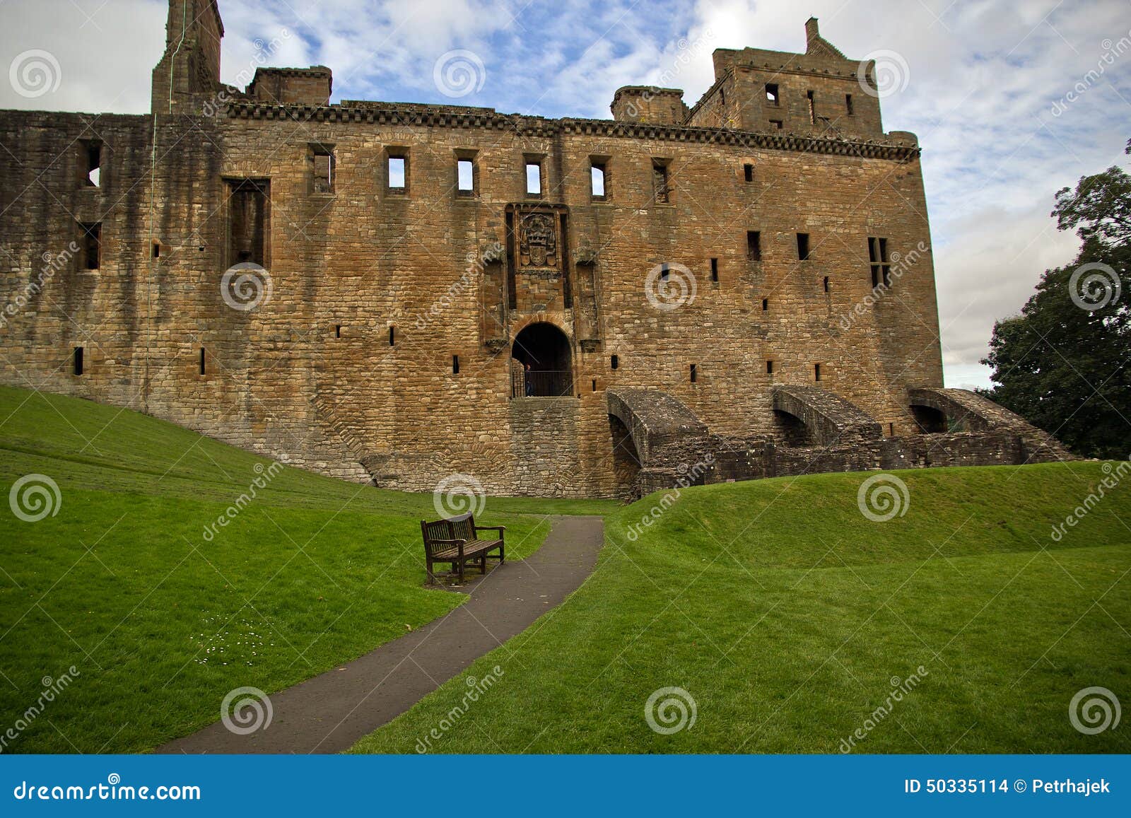 Scotland - Linlithgow Palace Stock Photo - Image of scenic ...