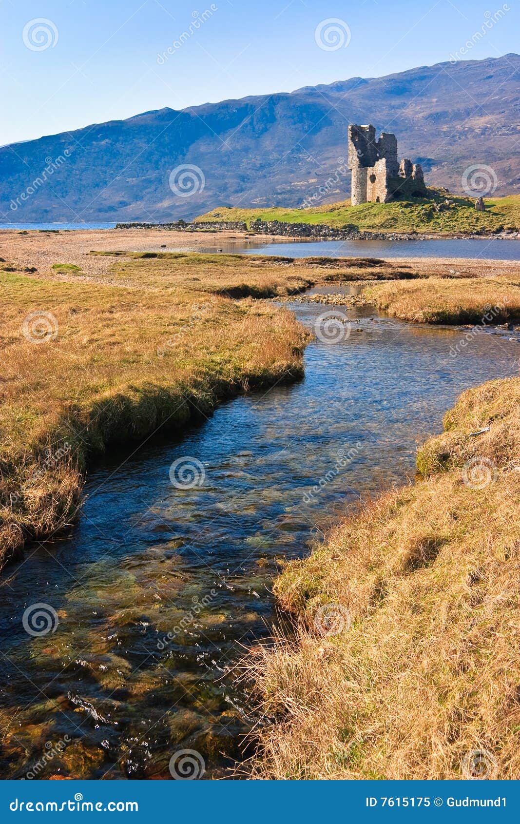Scottish Castle Ruin stock image. Image of coast, scotland - 7615175