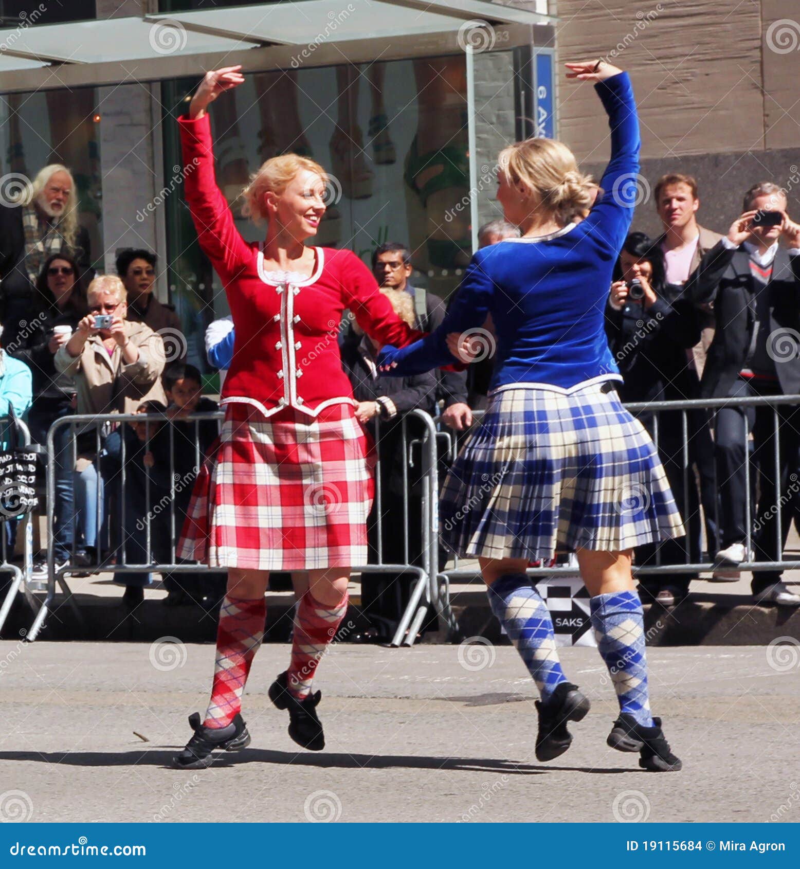 Scottish dance editorial stock image. Image of performance - 19115684